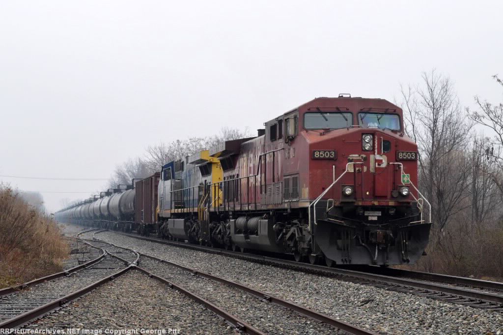 CP 8503 and CSX train K059